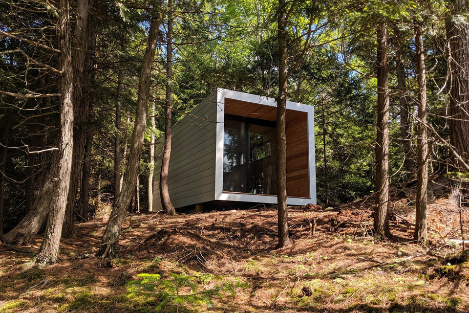AUX BOX PREFAB STUDIO - Notable Distinction