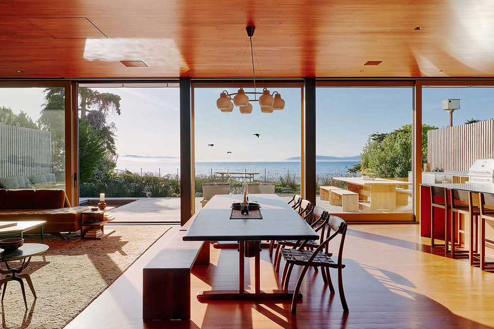 SURF HOUSE - Notable Distinction